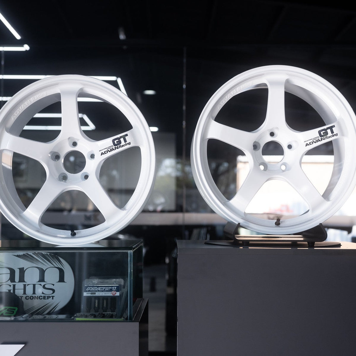 Advan GT 18x11 +15 5x114.3 Racing White - Professionally Refurbished ...