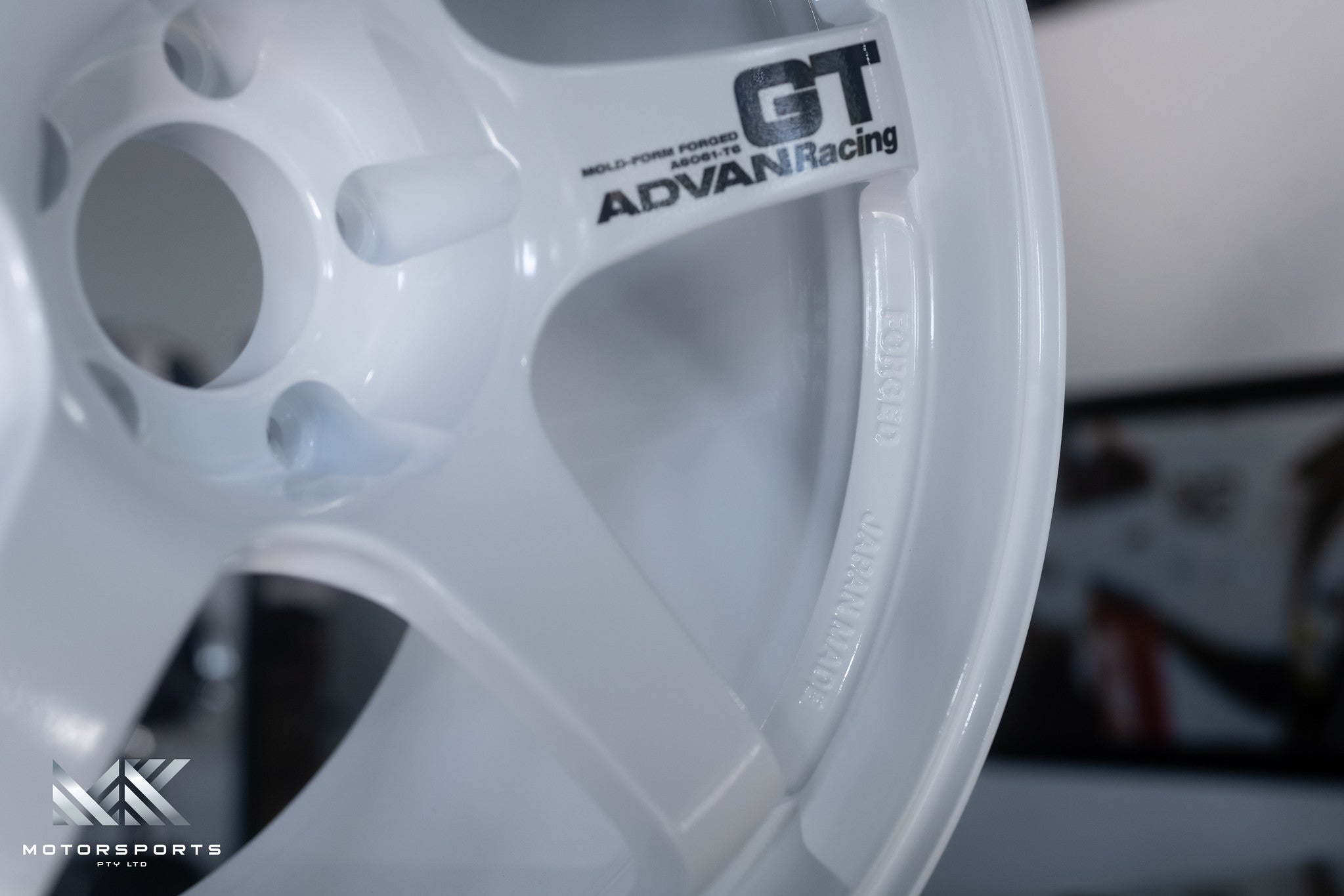 Advan GT 18x11 +15 5x114.3 Racing White - Professionally Refurbished ...