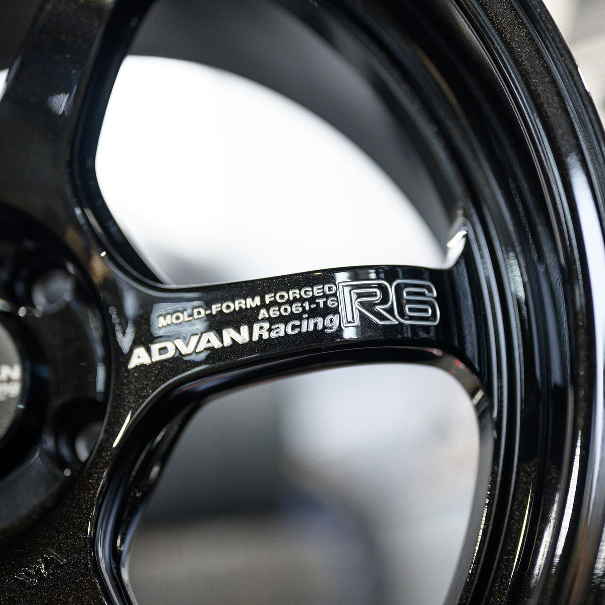 Advan Racing R6 5x112 at MK MOTORSPORTS | Wheel sets from $4245AUD