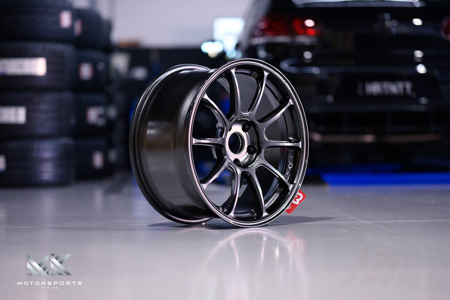 Volk Racing ZE40 17" at MK MOTORSPORTS | Wheel sets from $3790